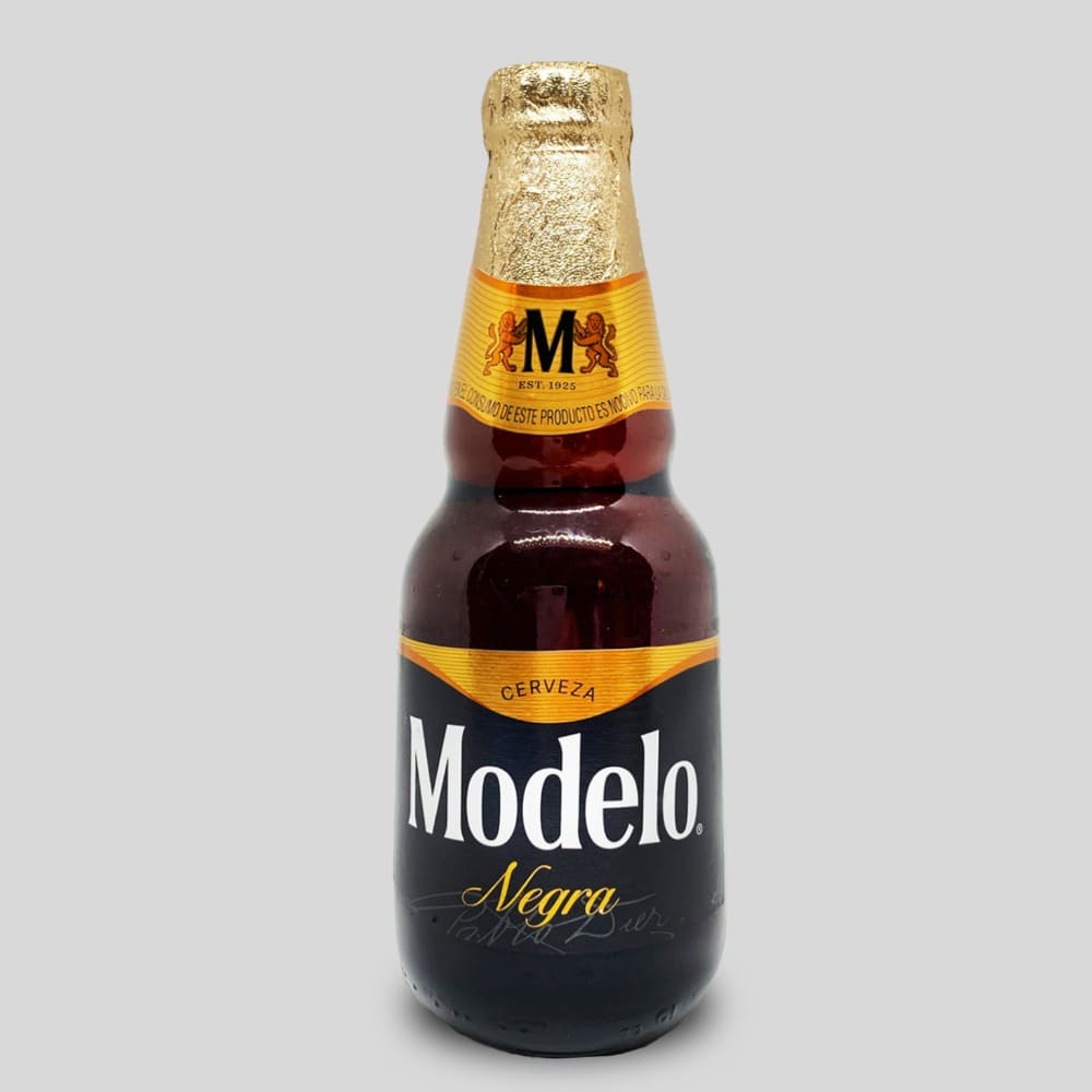 Negra Modelo Lorenza Negra Modelo Lorenza